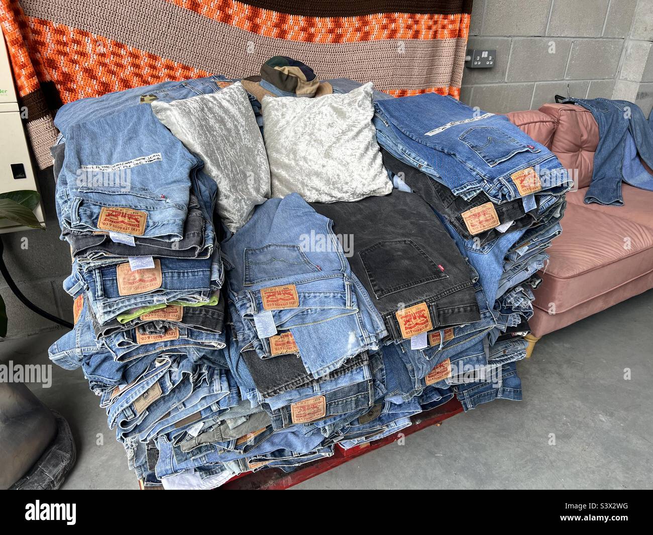 Seat of jeans hi-res stock photography and images - Alamy