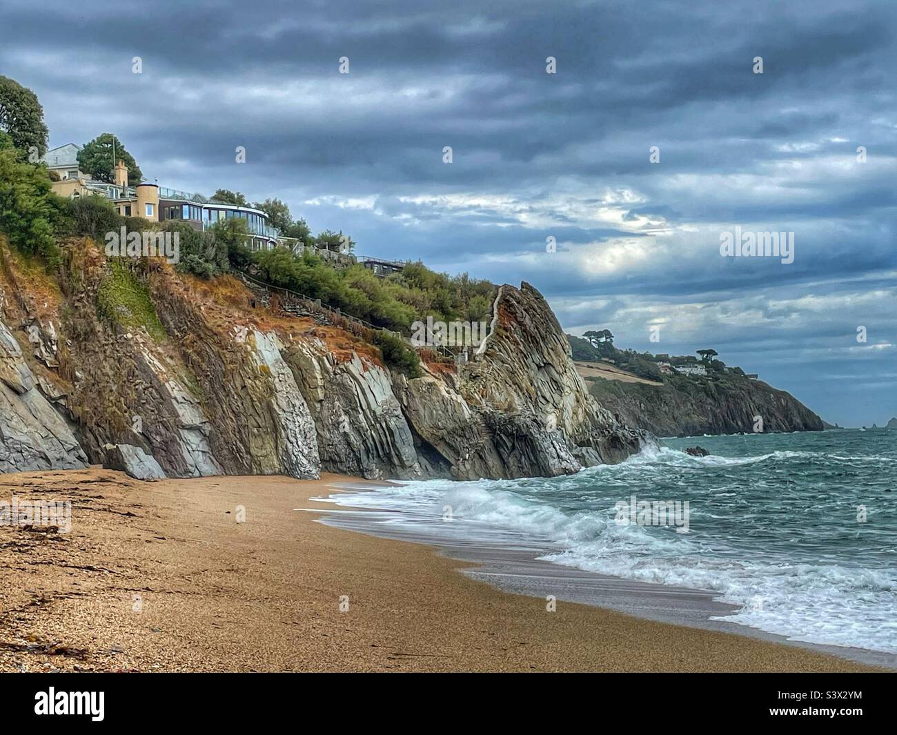 Coastal property hi-res stock photography and images - Alamy