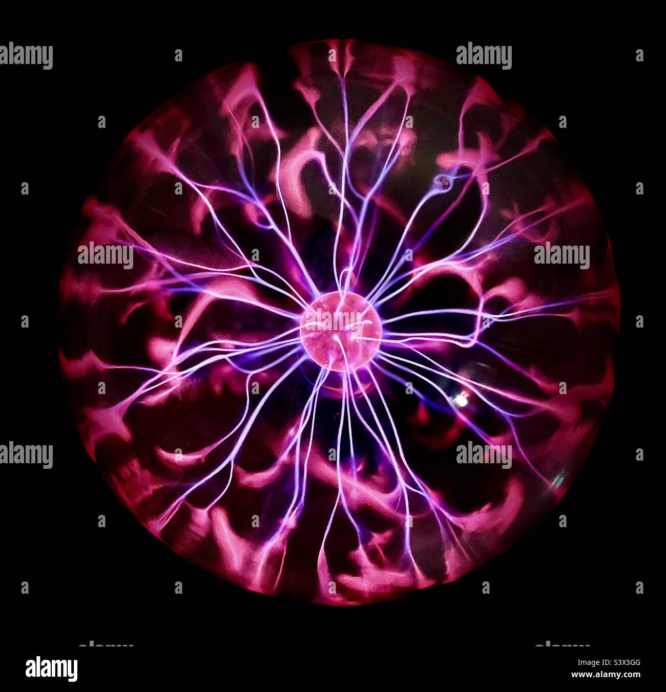 Electrostatic hi-res stock photography and images - Alamy