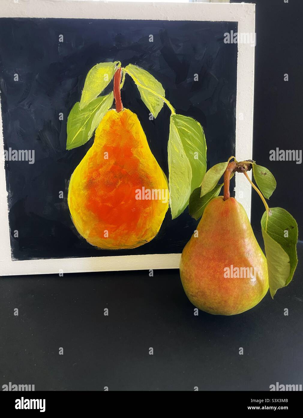 Real original fruit hi-res stock photography and images - Alamy
