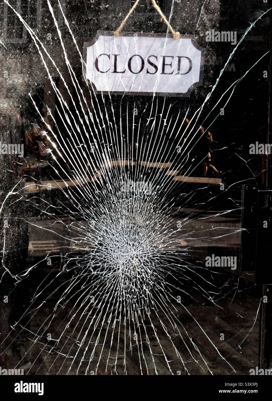 Shattering hi-res stock photography and images - Alamy