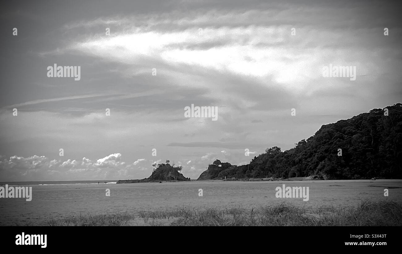 Pass of ocean clouds hi-res stock photography and images - Alamy