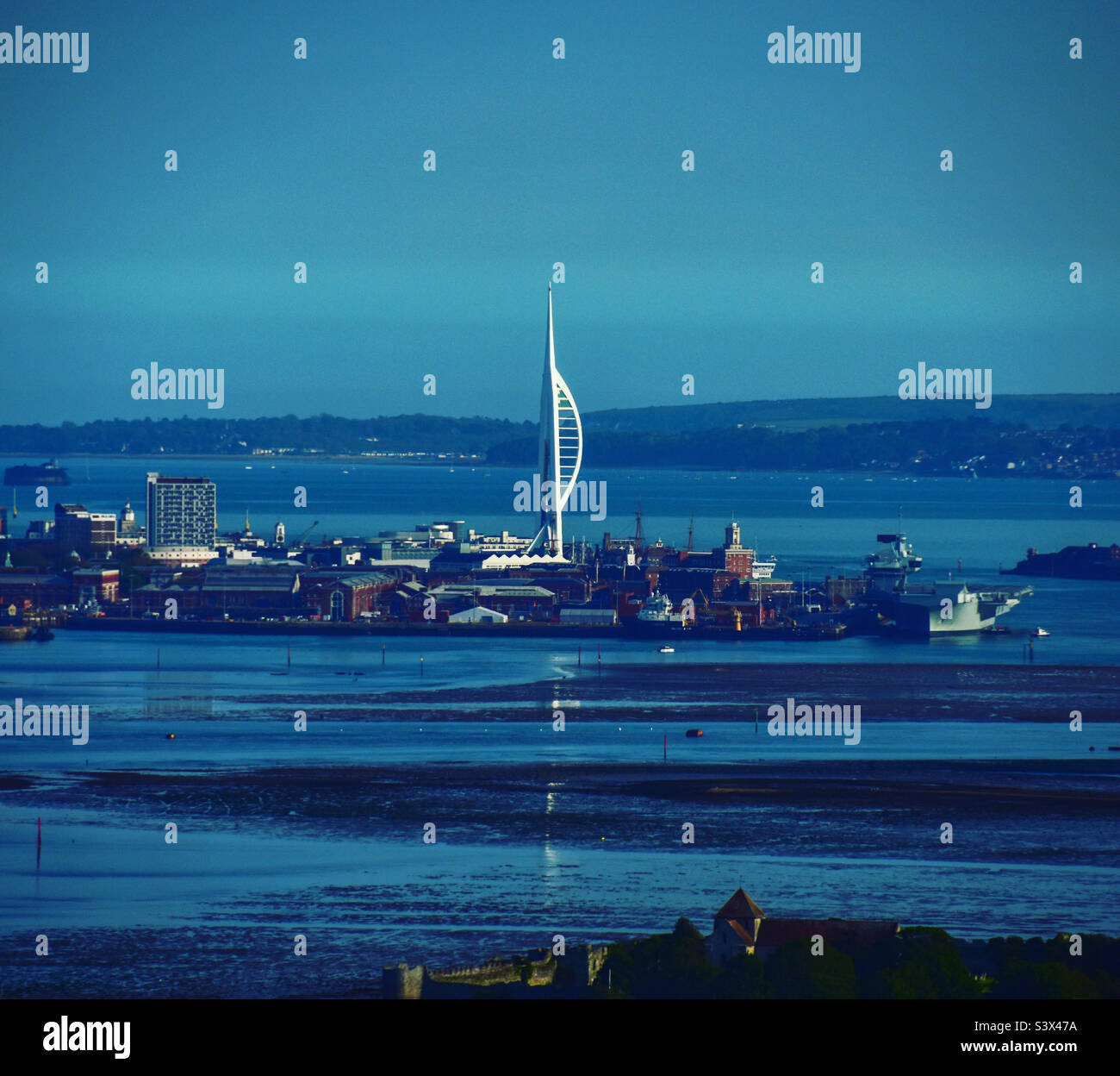 Portsmouth port hi-res stock photography and images - Alamy