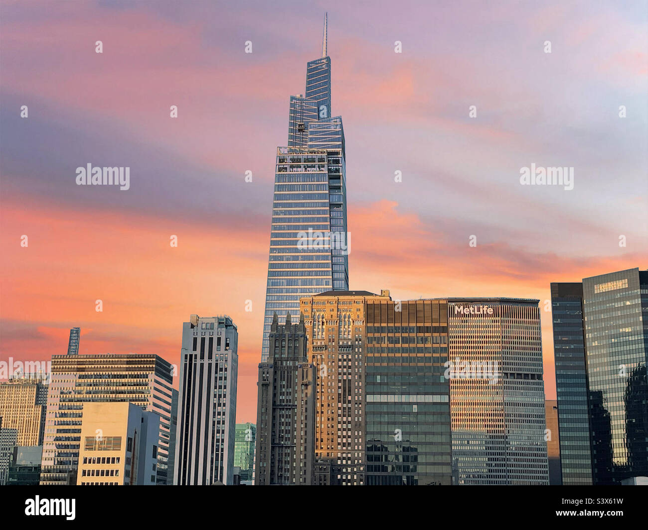 One Vanderbilt super tall is a commanding skyscraper in the heart of ...