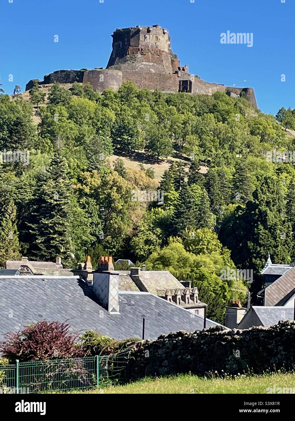 Murol hi-res stock photography and images - Alamy