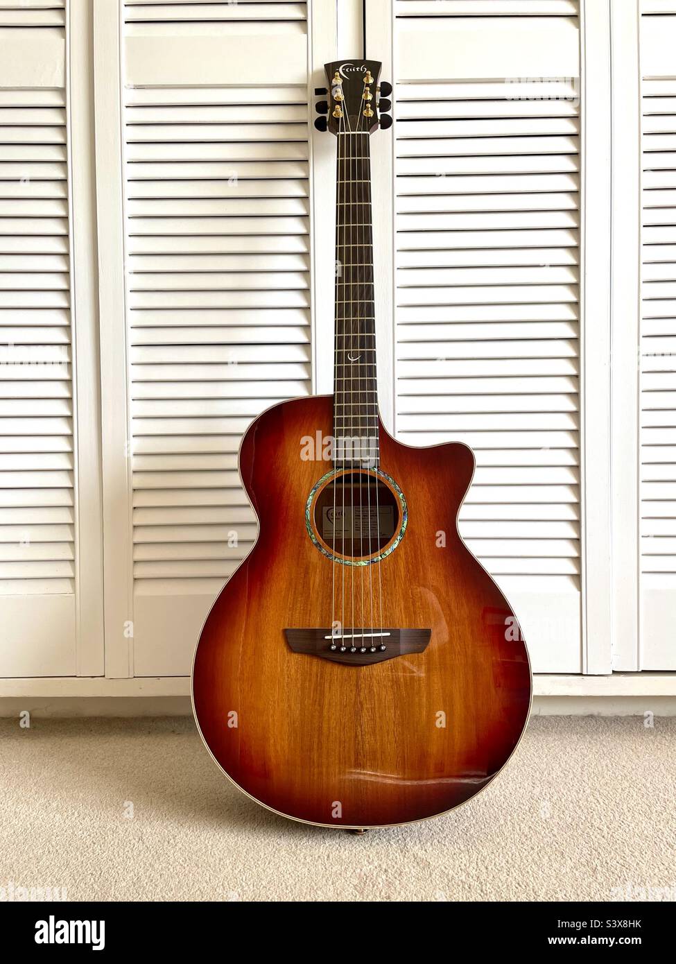 Six-string acoustic guitar Stock Photo - Alamy Six-string acoustic guitar Stock Photo - Alamy