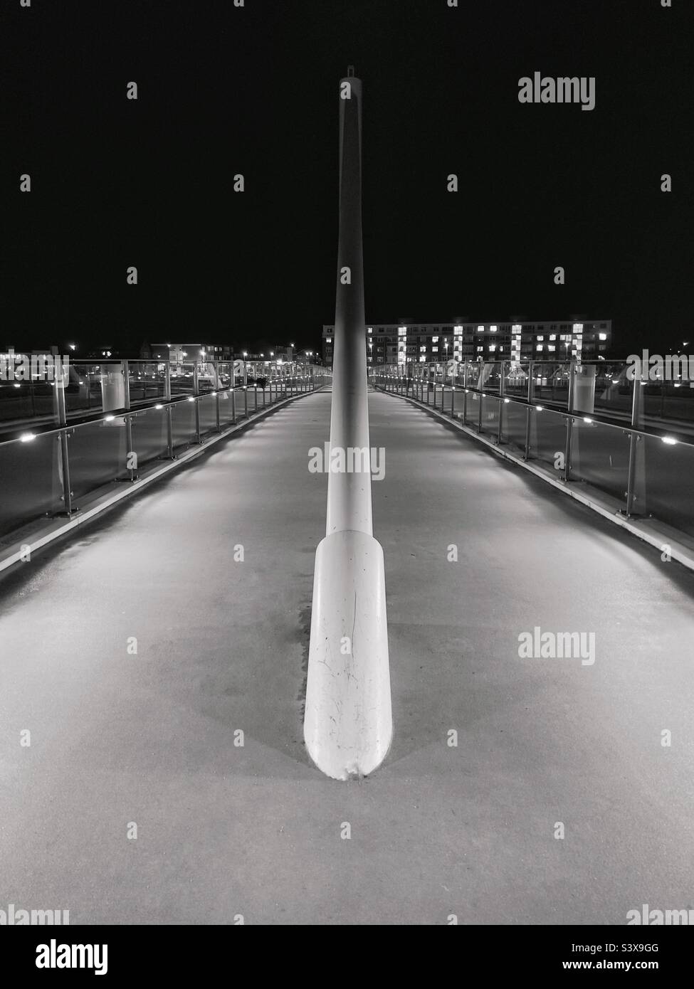 Structural symmetry hi-res stock photography and images - Alamy