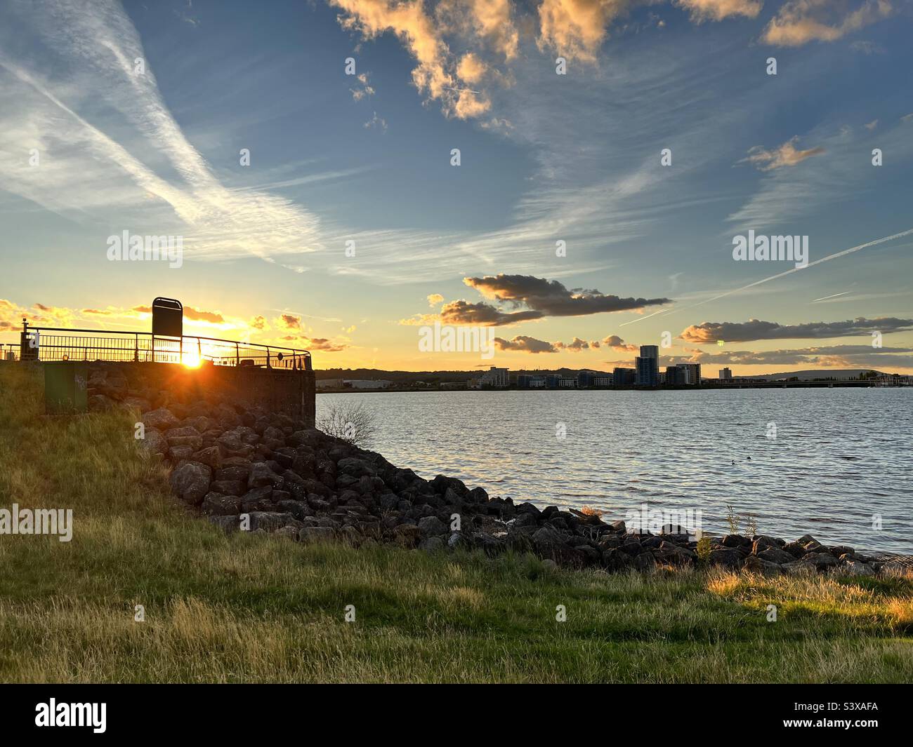 Harbouring hi-res stock photography and images - Alamy