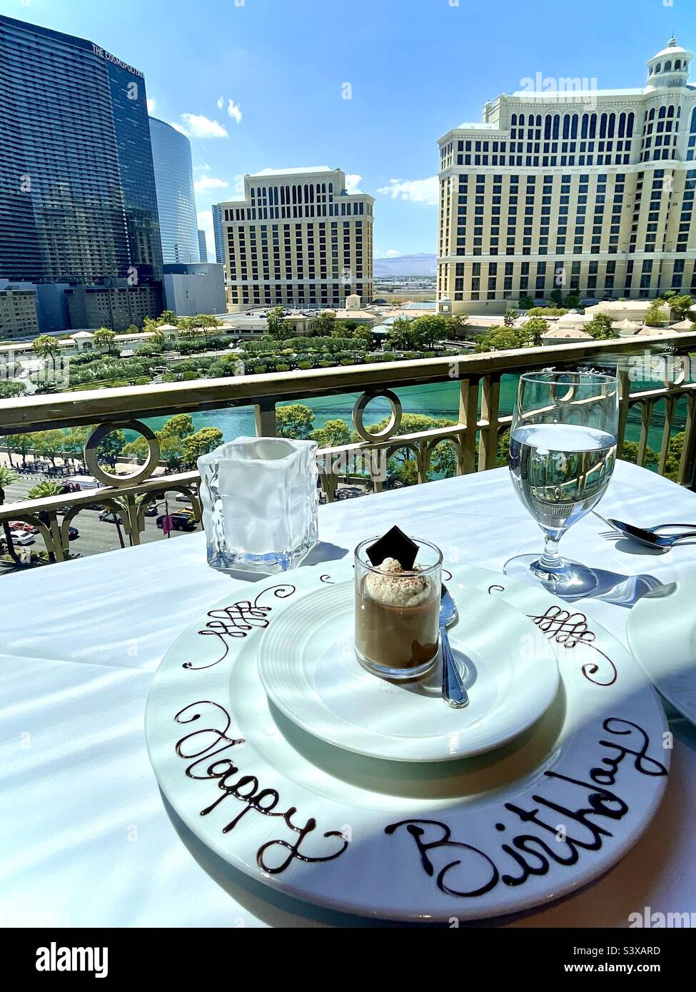 Fine meals hi-res stock photography and images - Alamy