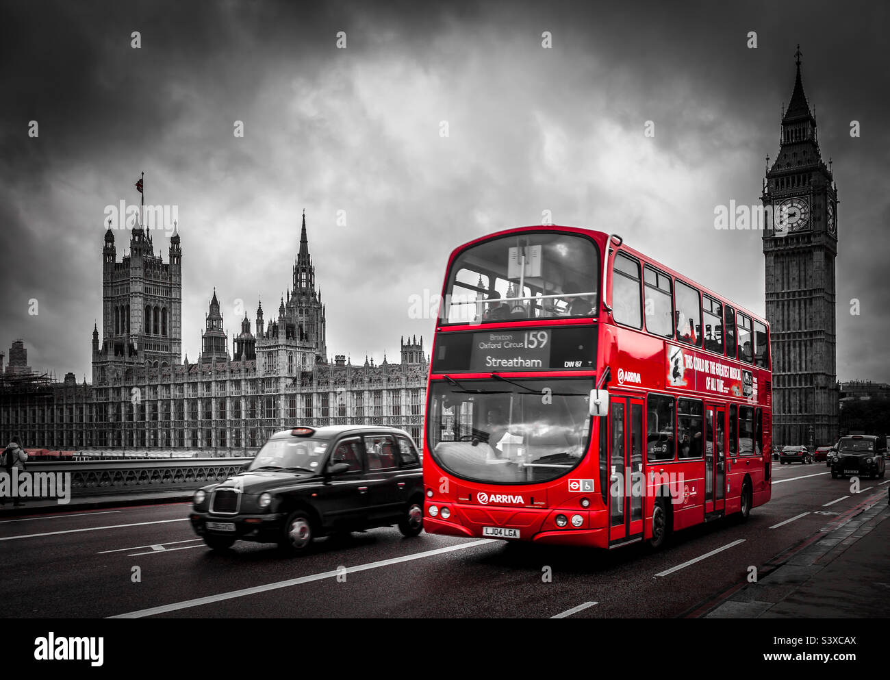 Red bus transport hi-res stock photography and images - Alamy
