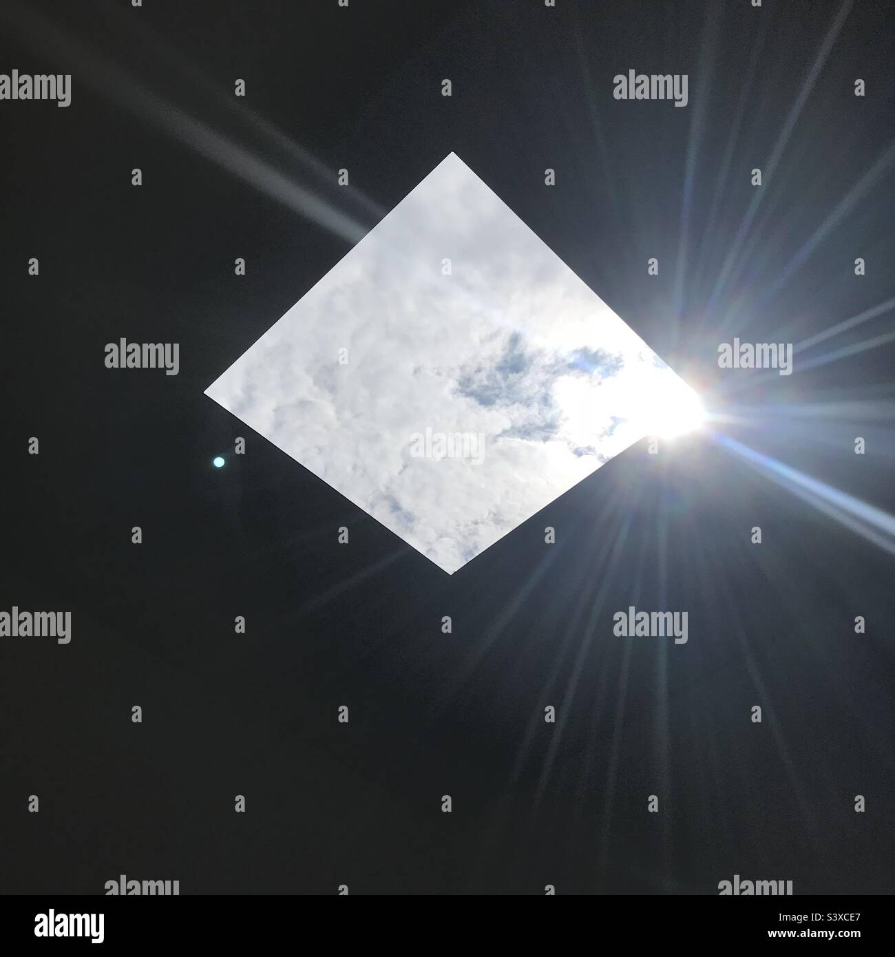 Into the diamond sun hi-res stock photography and images - Alamy