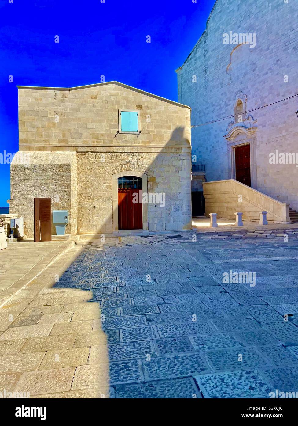 Cattedrale di Giovinazzo Stock Photo - Alamy Cattedrale di Giovinazzo Stock Photo - Alamy