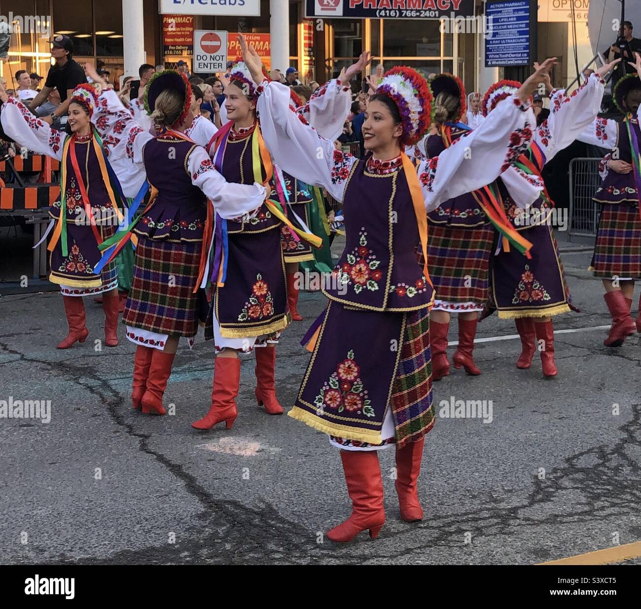 Ukrainian dancers at an outdoor street festival Stock Photo - Alamy