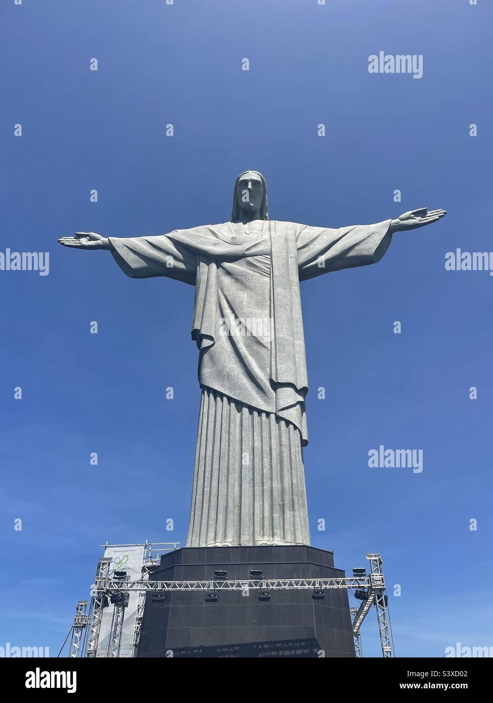 Christ the redeemer brazil hi-res stock photography and images - Alamy