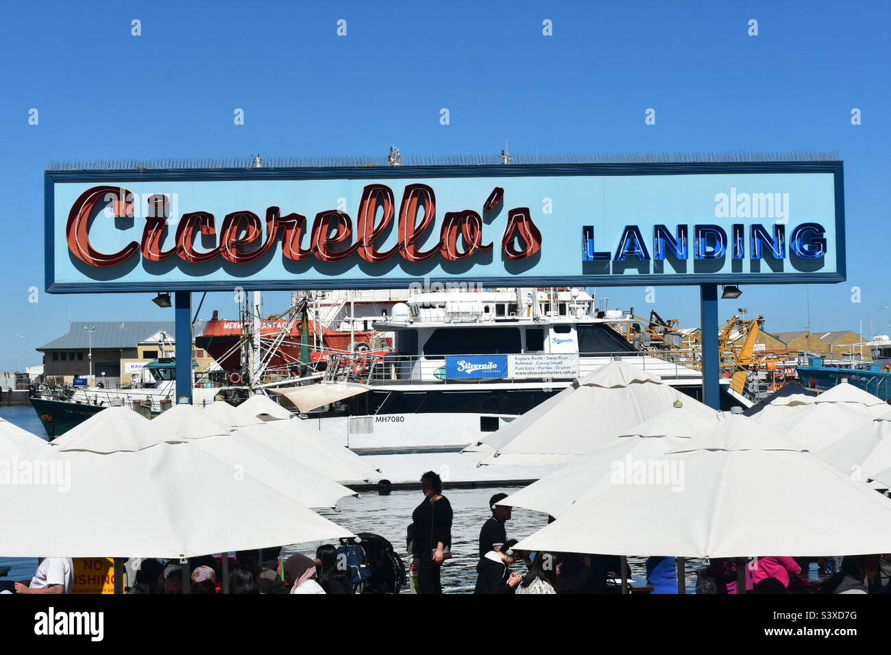 Perth blue hi-res stock photography and images - Alamy