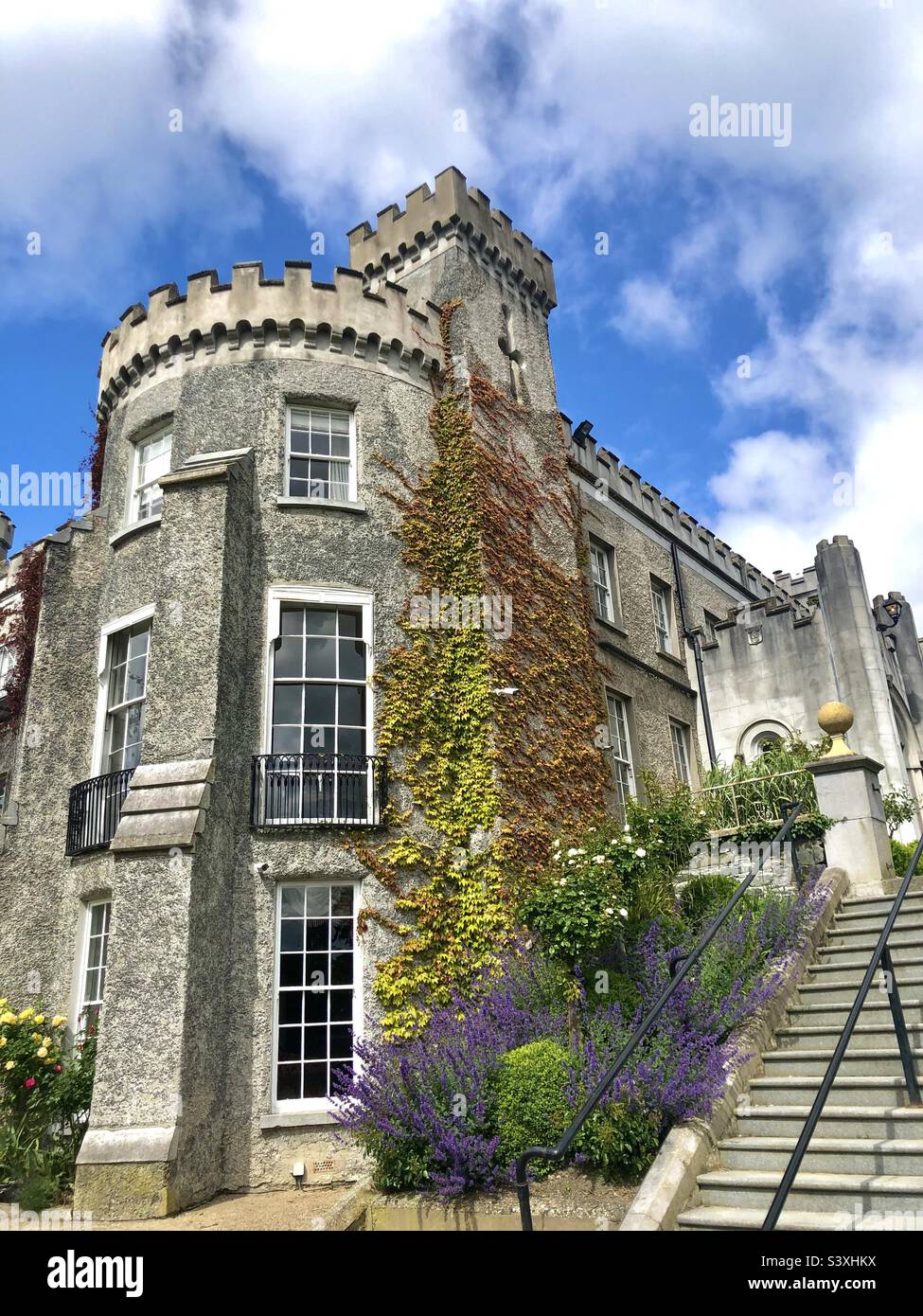 Castlebellingham hi-res stock photography and images - Alamy