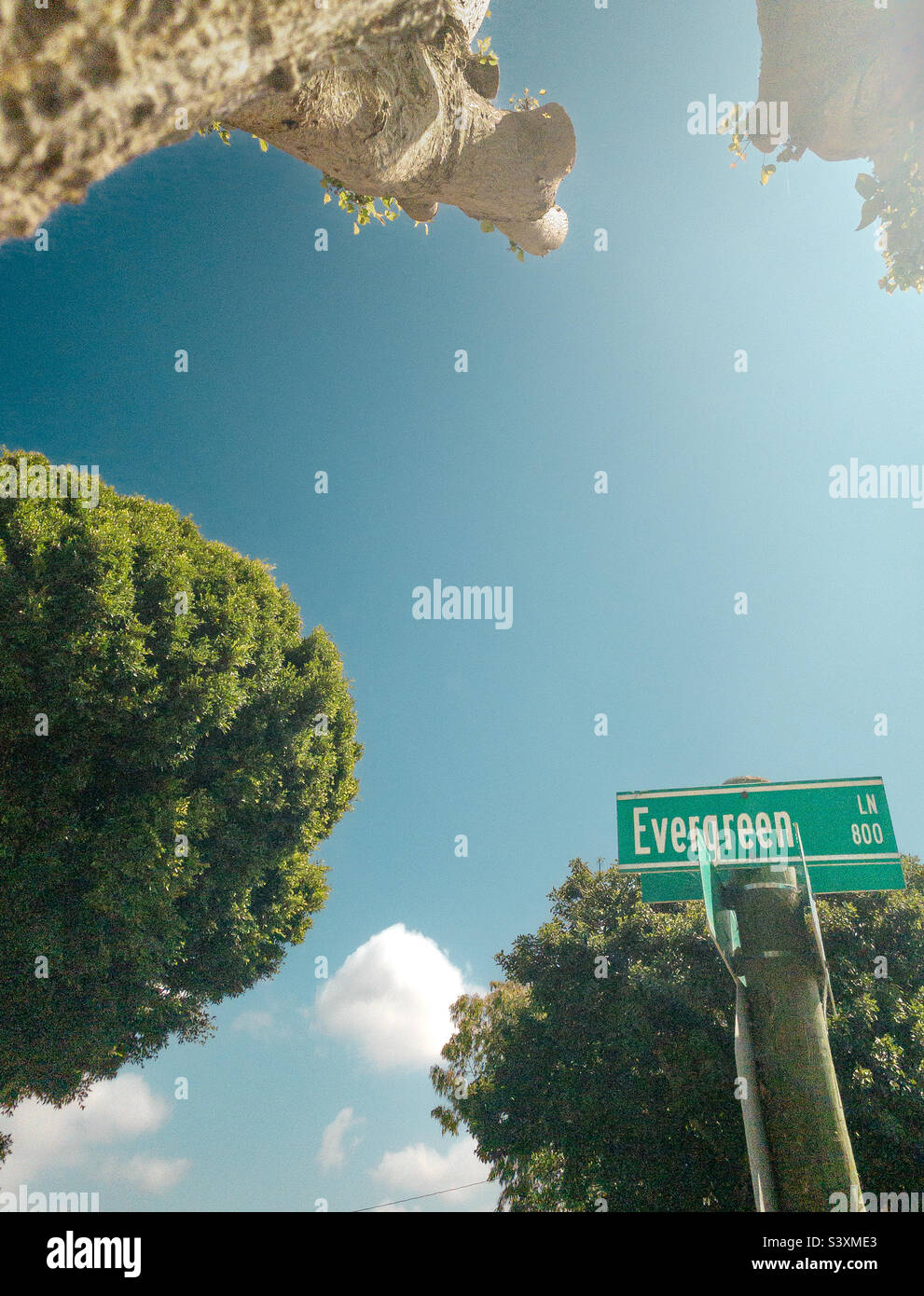 Street corner sign hi-res stock photography and images - Alamy