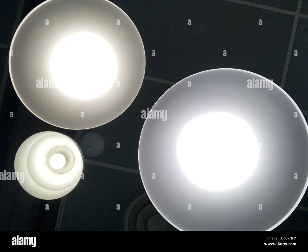 Ceiling lights hi-res stock photography and images - Alamy