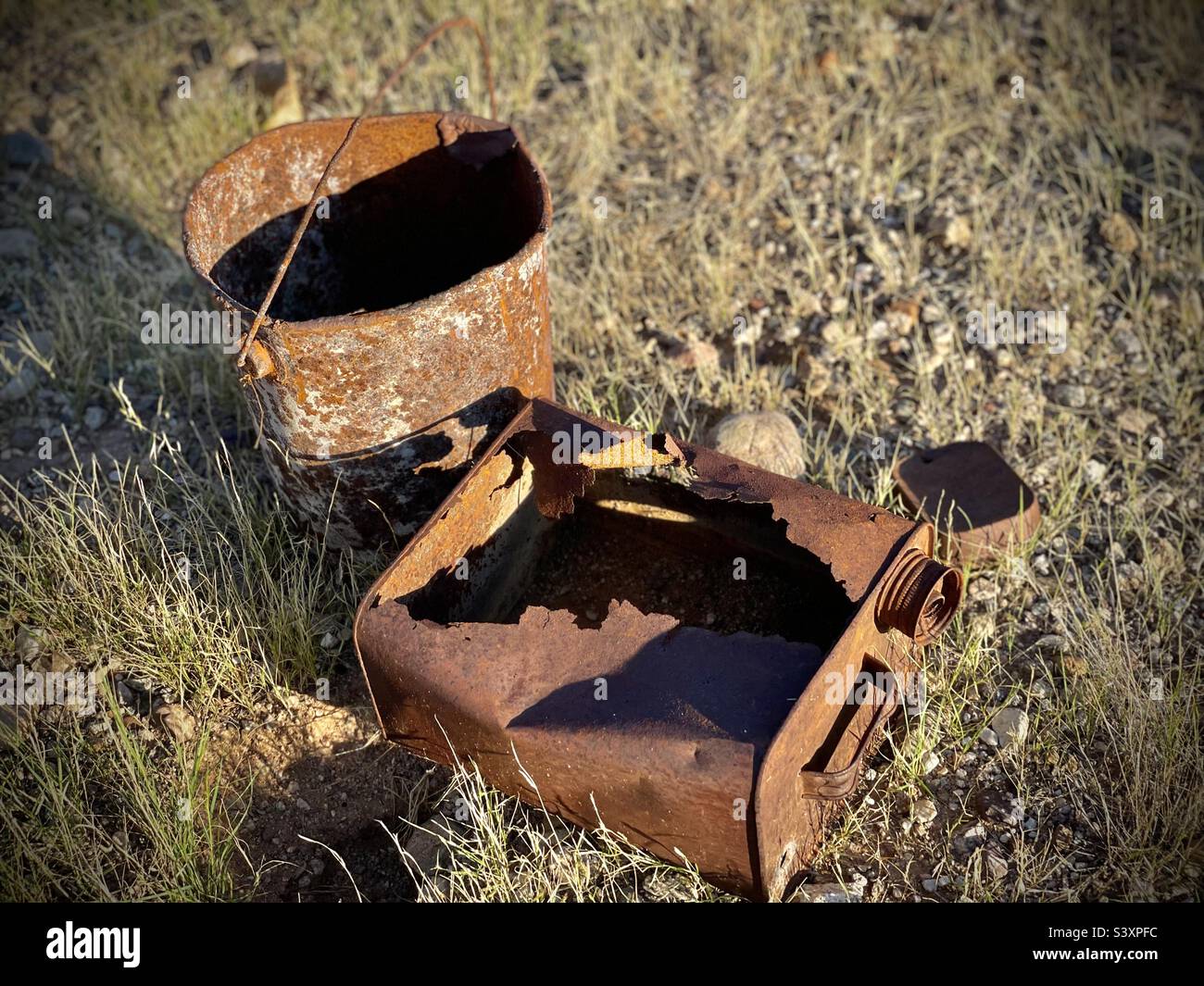 Dumped in the desert hi-res stock photography and images - Alamy
