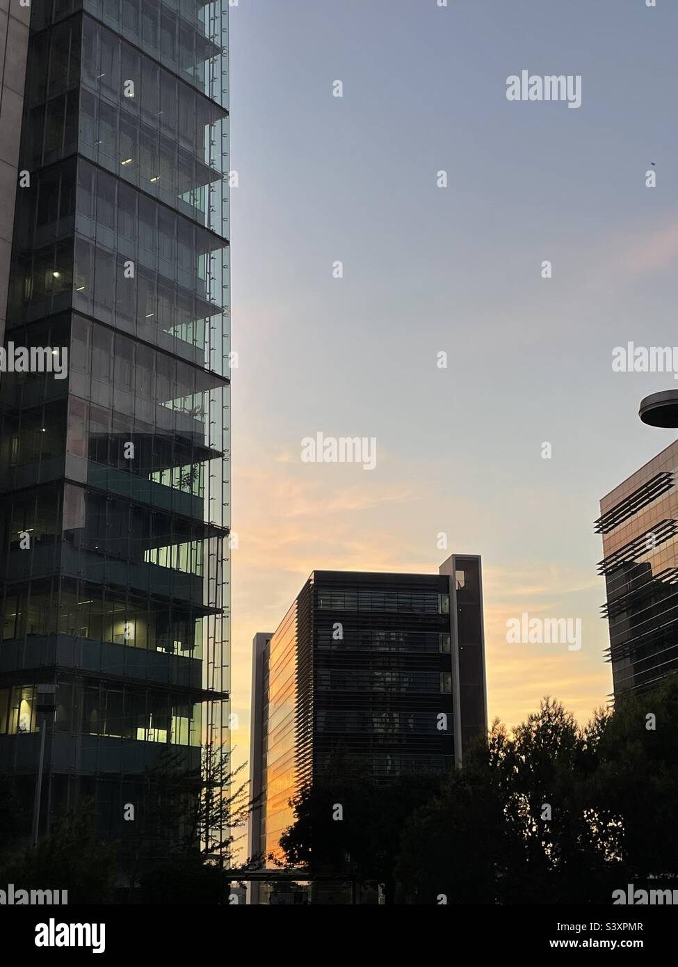 Office morning hi-res stock photography and images - Alamy