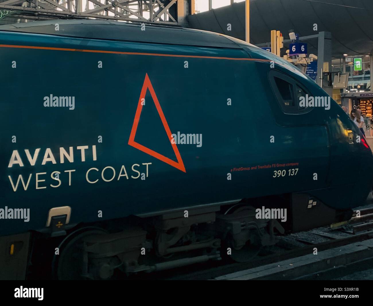 Train avanti hi-res stock photography and images - Alamy