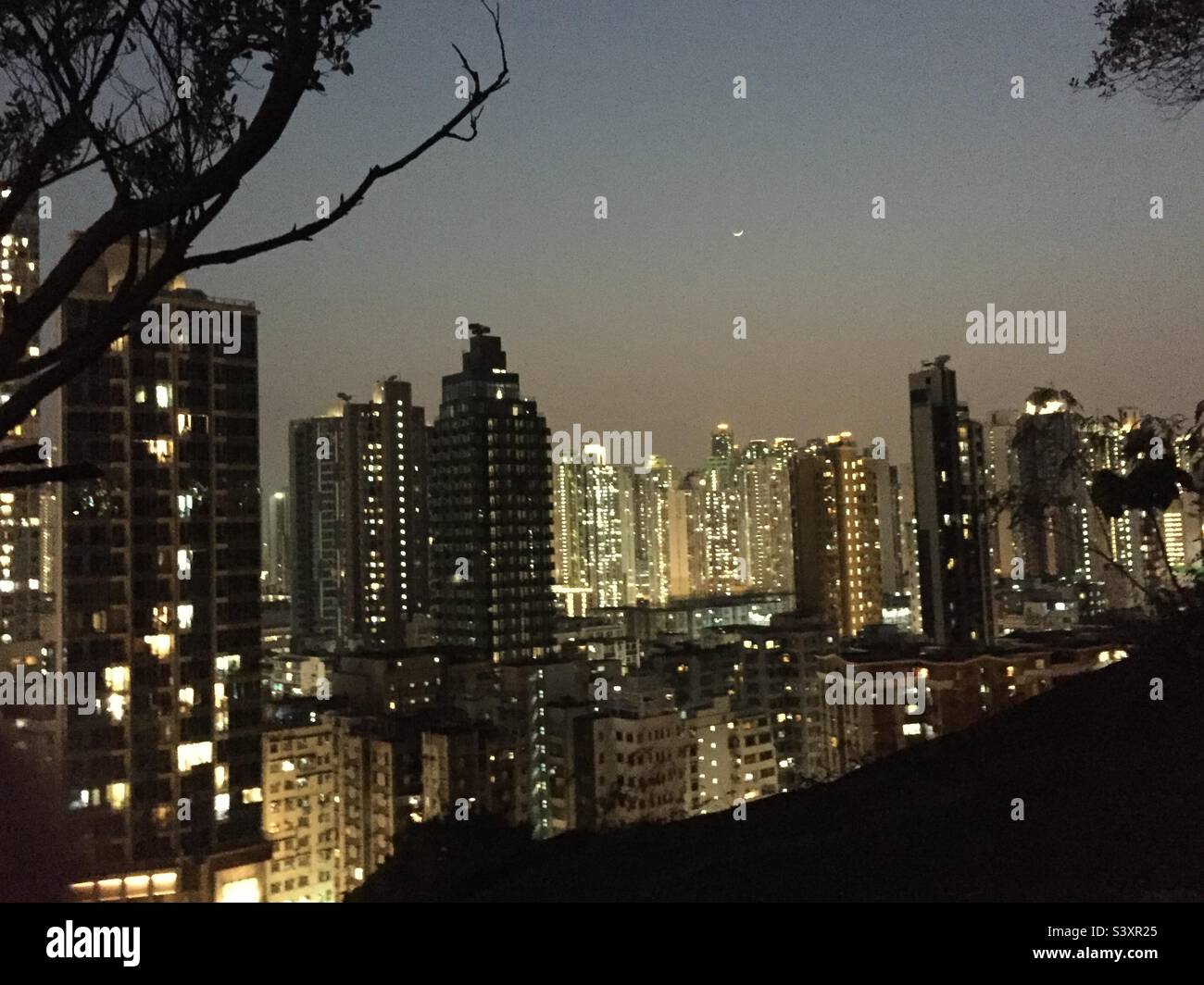 City light at night hi-res stock photography and images - Alamy