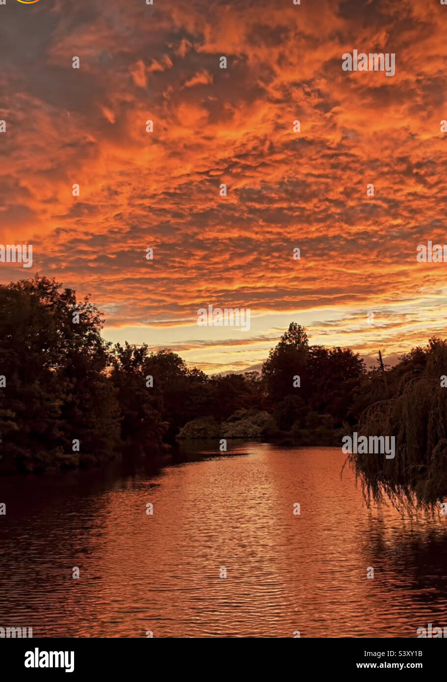 Yalding in kent hi-res stock photography and images - Alamy