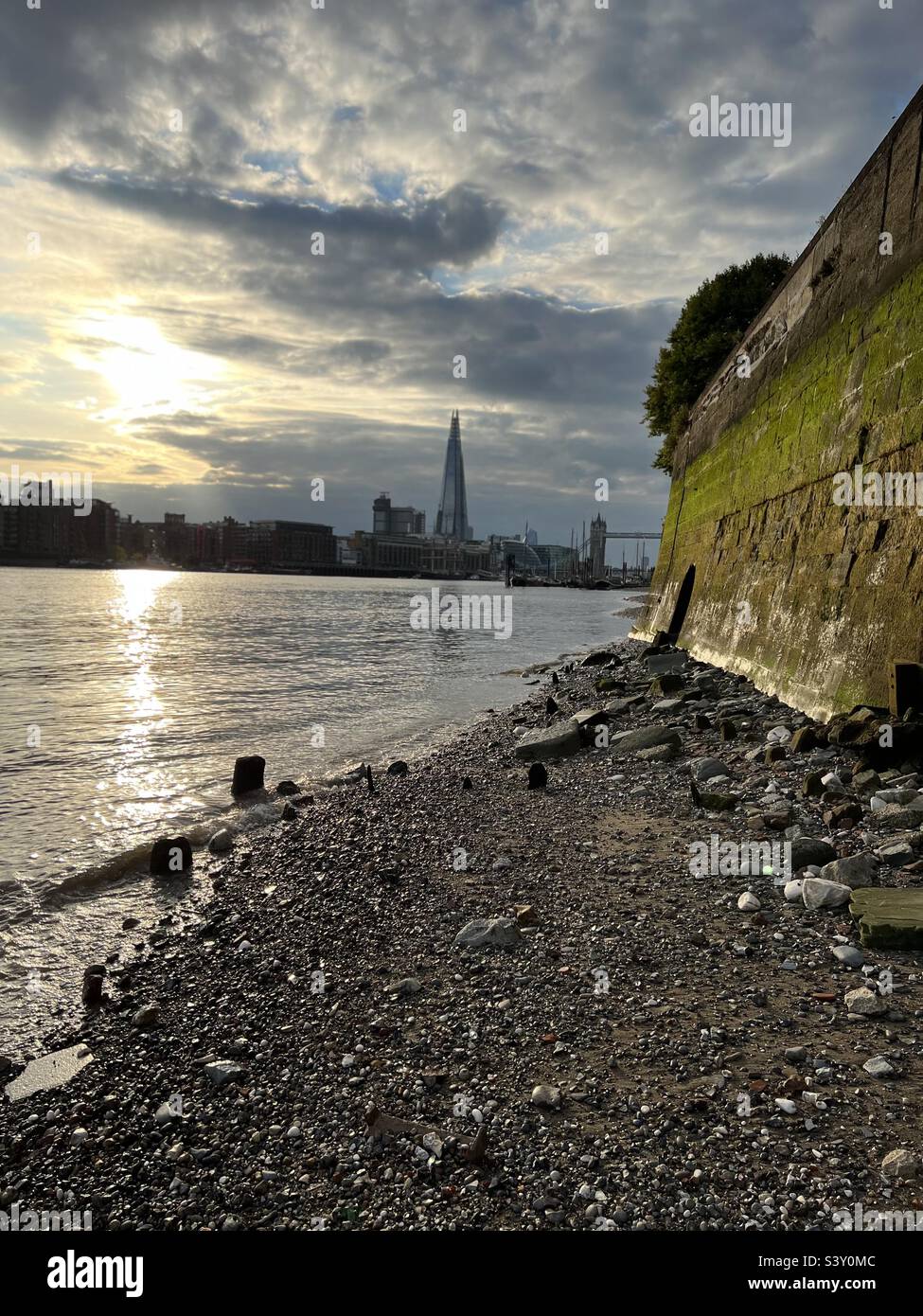 London River Thames foreshore Wapping Stock Photo - Alamy