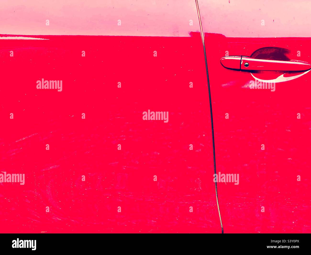 Red car door Stock Photo - Alamy