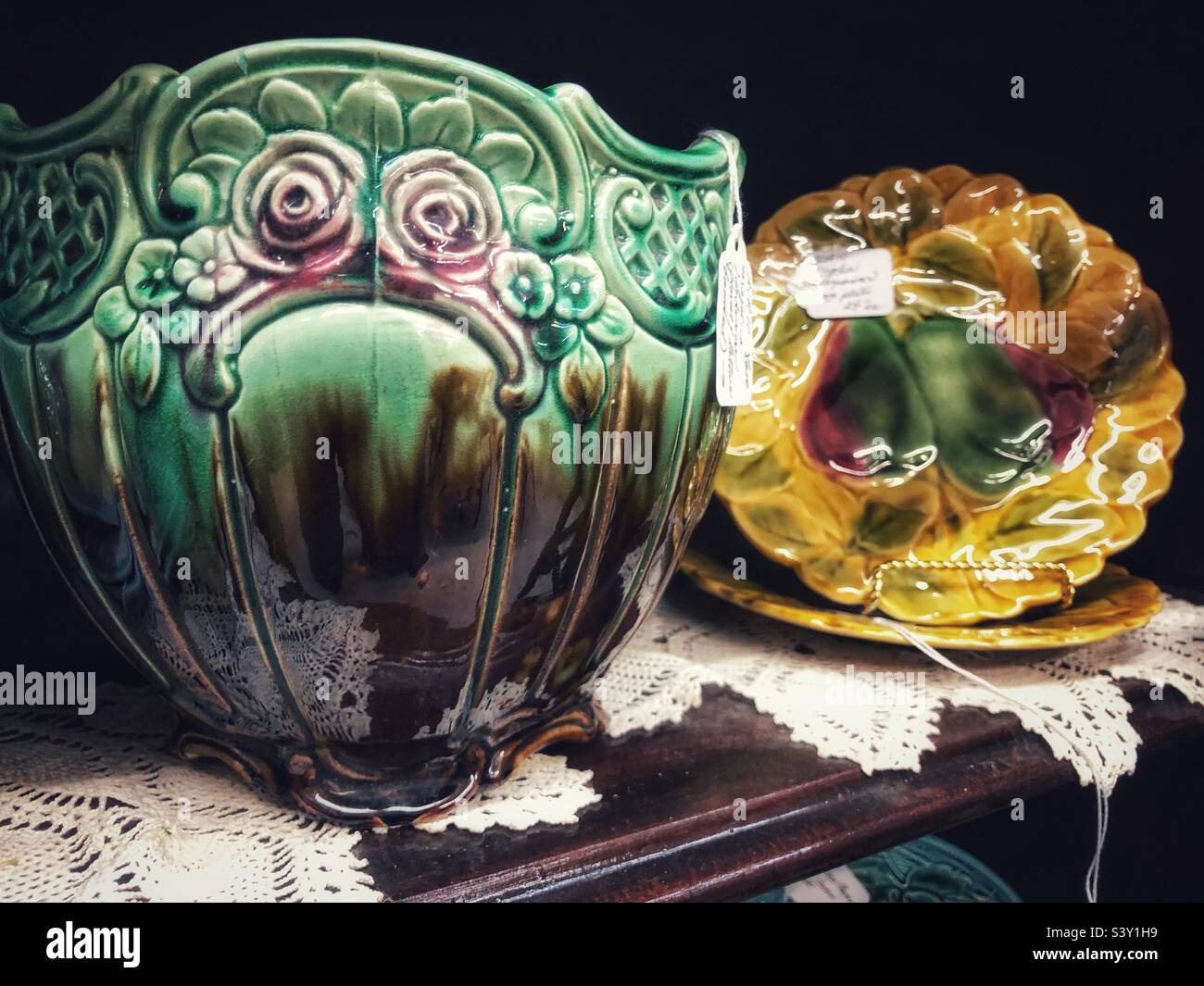 Majolica pottery at an antique mall Stock Photo - Alamy