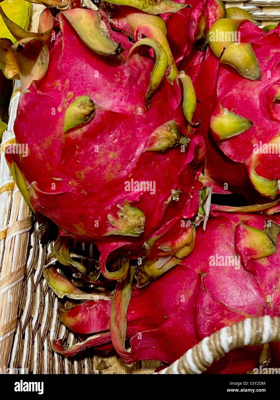 Fruit of dragon hi-res stock photography and images - Alamy