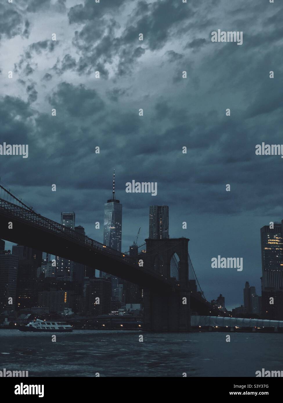 Mode activated hi-res stock photography and images - Alamy