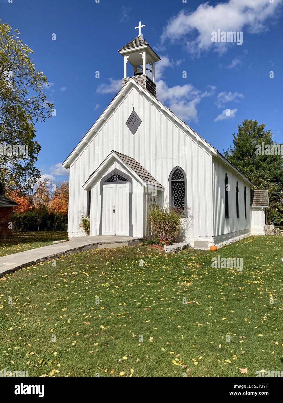 Saint George Anglican Church in Glen Elgin Village Stock Photo - Alamy