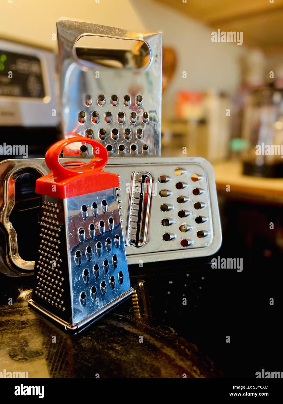 Graters hi-res stock photography and images - Alamy