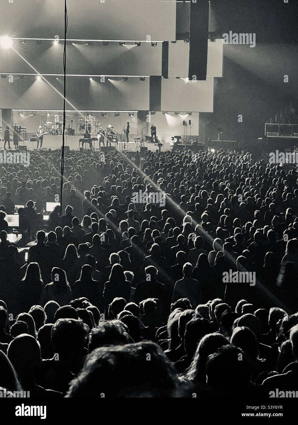 O2 arena london crowd hi-res stock photography and images - Alamy