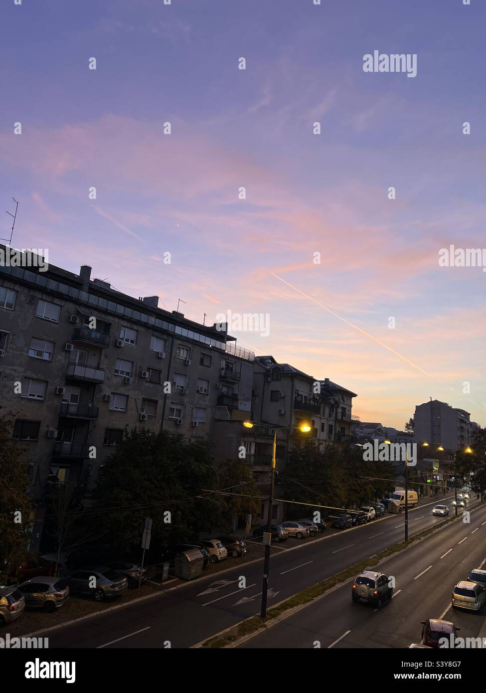 Morning colors hi-res stock photography and images - Alamy