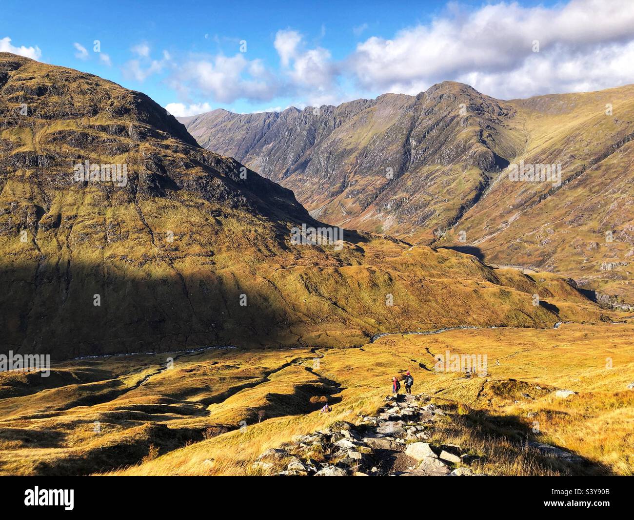 Aonach eagach walker hi-res stock photography and images - Alamy