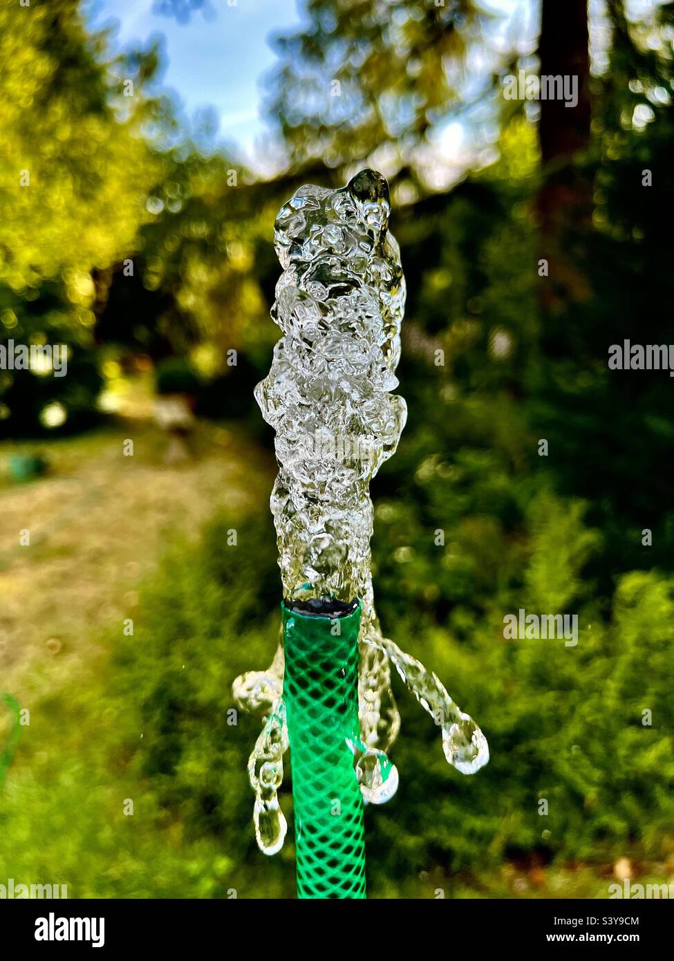 Gushing water pipe hi-res stock photography and images - Alamy
