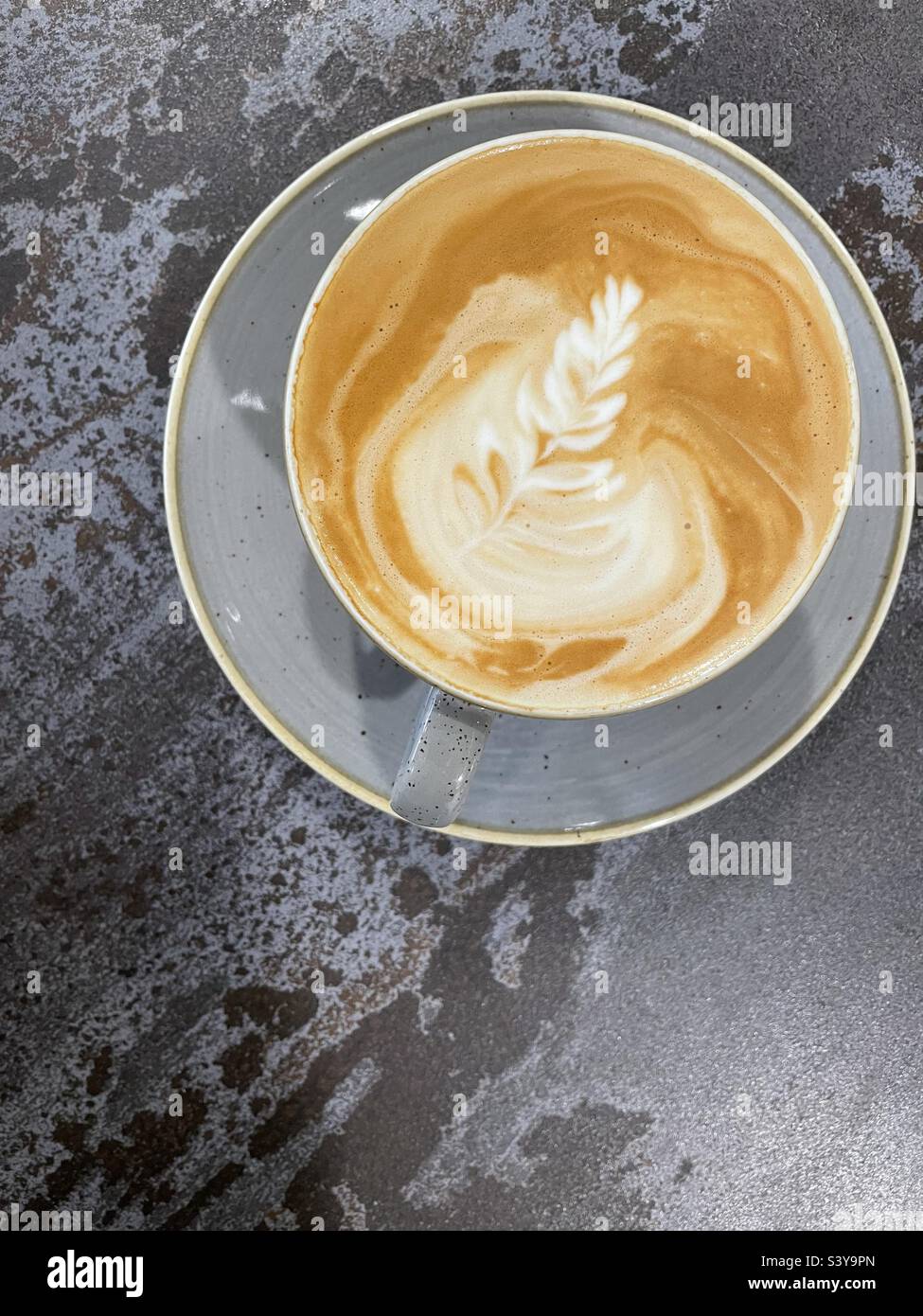 Flat white hi-res stock photography and images - Alamy