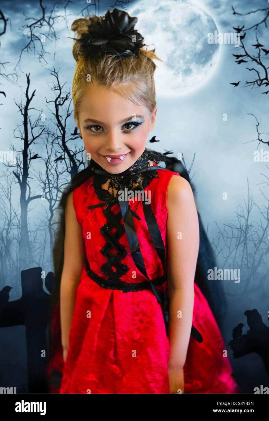 Vampire princess hi-res stock photography and images - Alamy