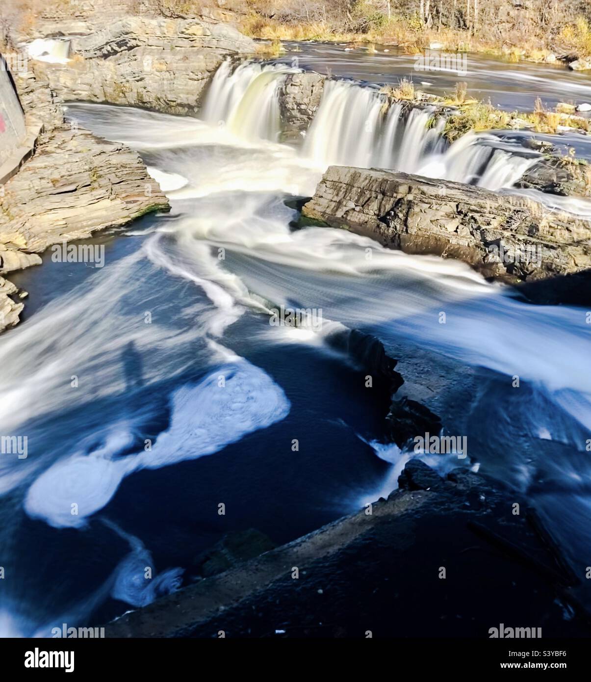 Back of a waterfall hi-res stock photography and images - Alamy