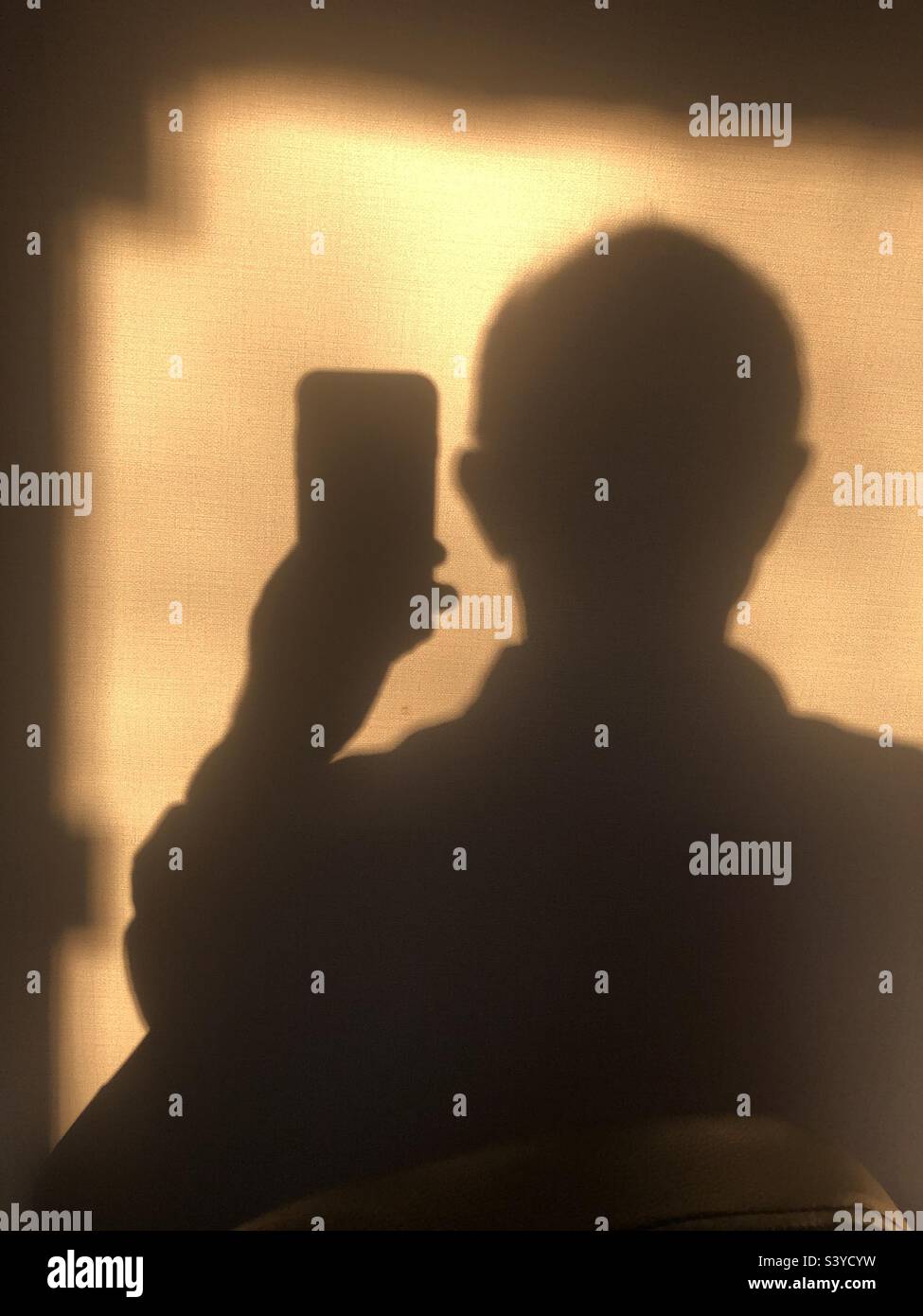 Silhouette and shadow hi-res stock photography and images - Alamy