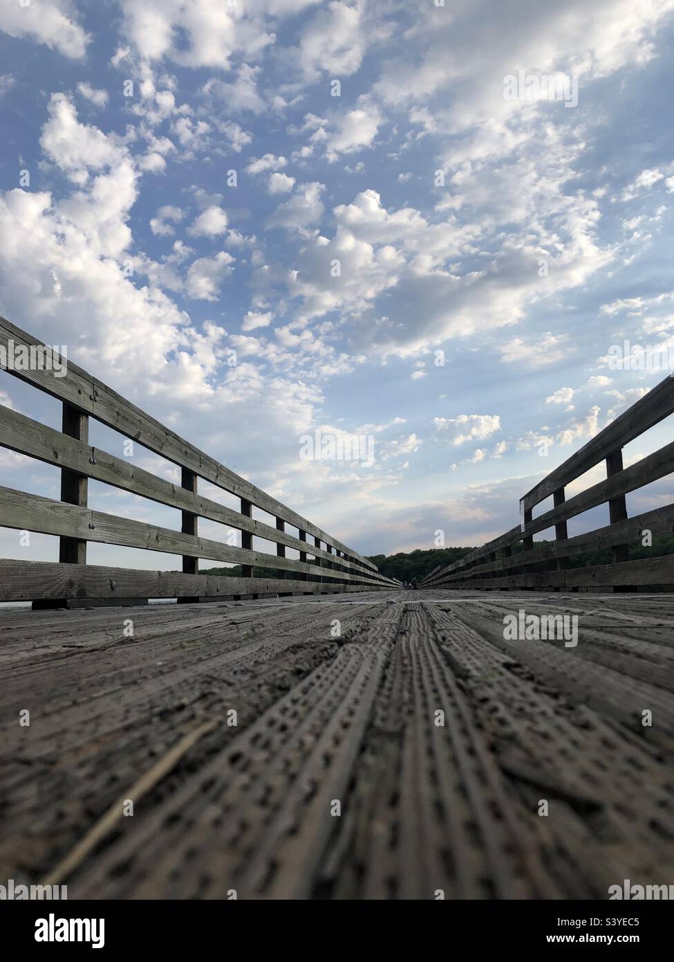 Pier walkways hi-res stock photography and images - Alamy
