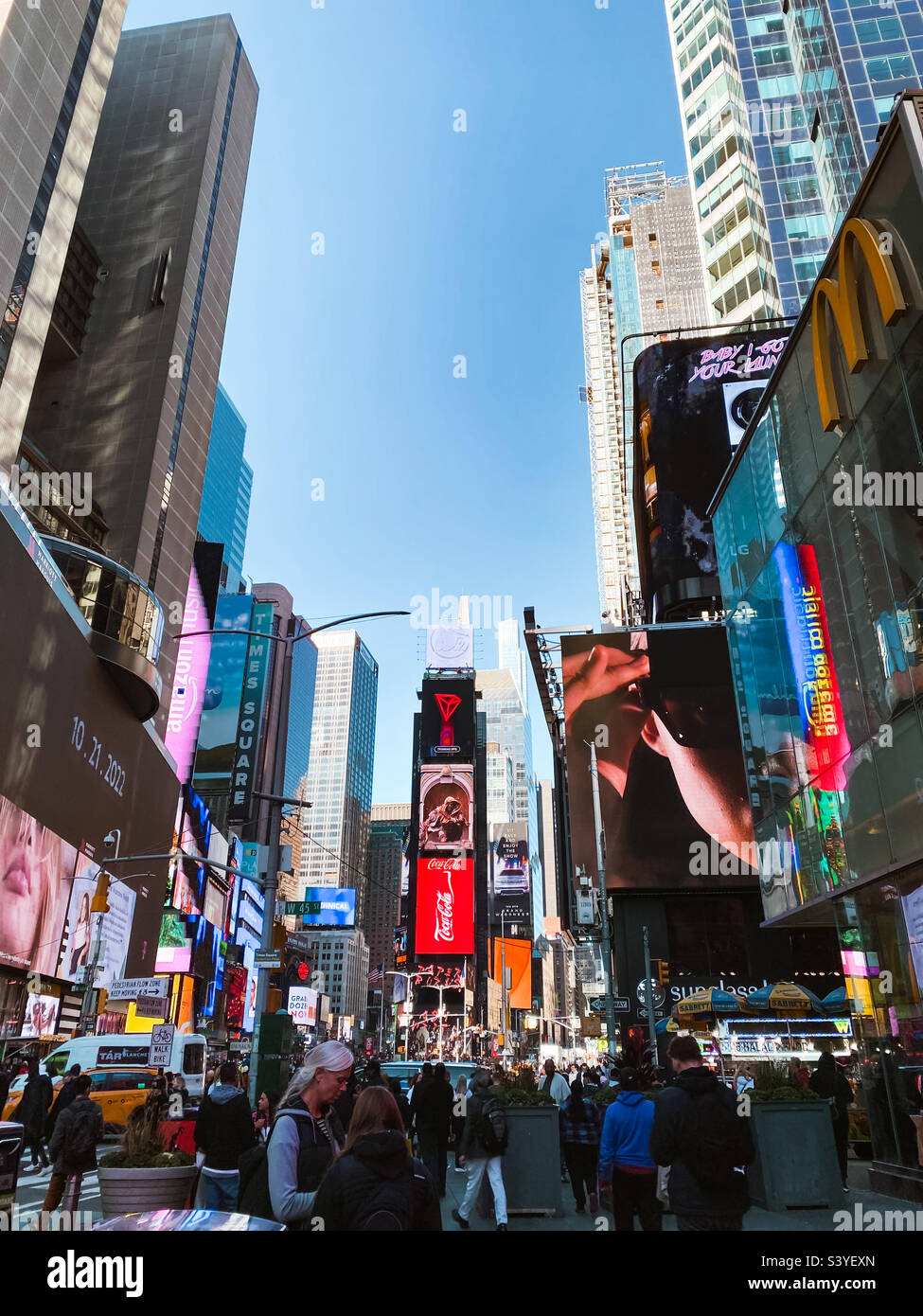 Times of the day hi-res stock photography and images - Alamy