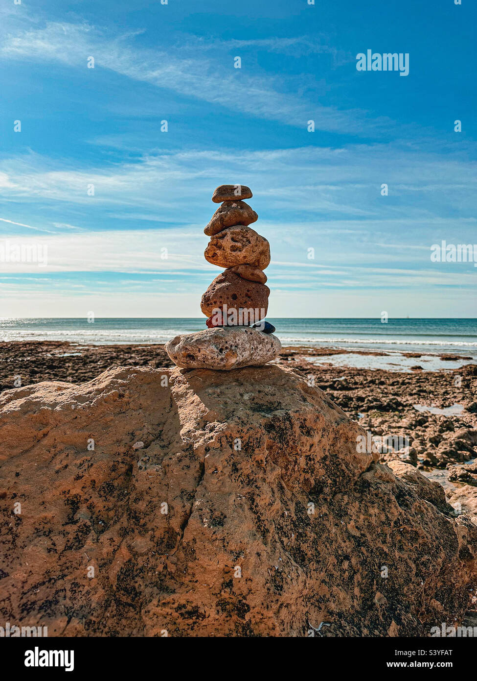 Pile of rocks hi-res stock photography and images - Alamy