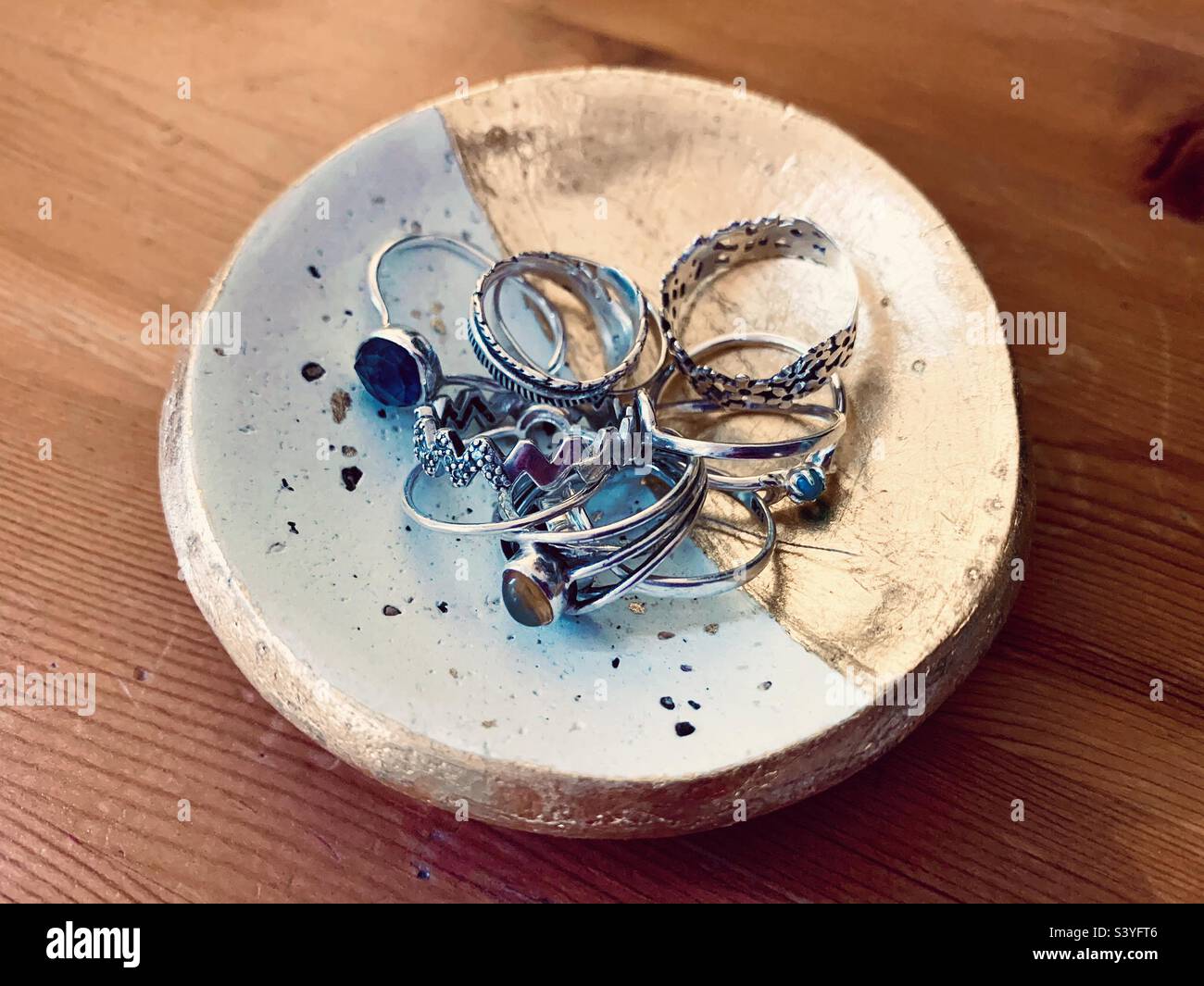 Silver rings hi-res stock photography and images - Alamy