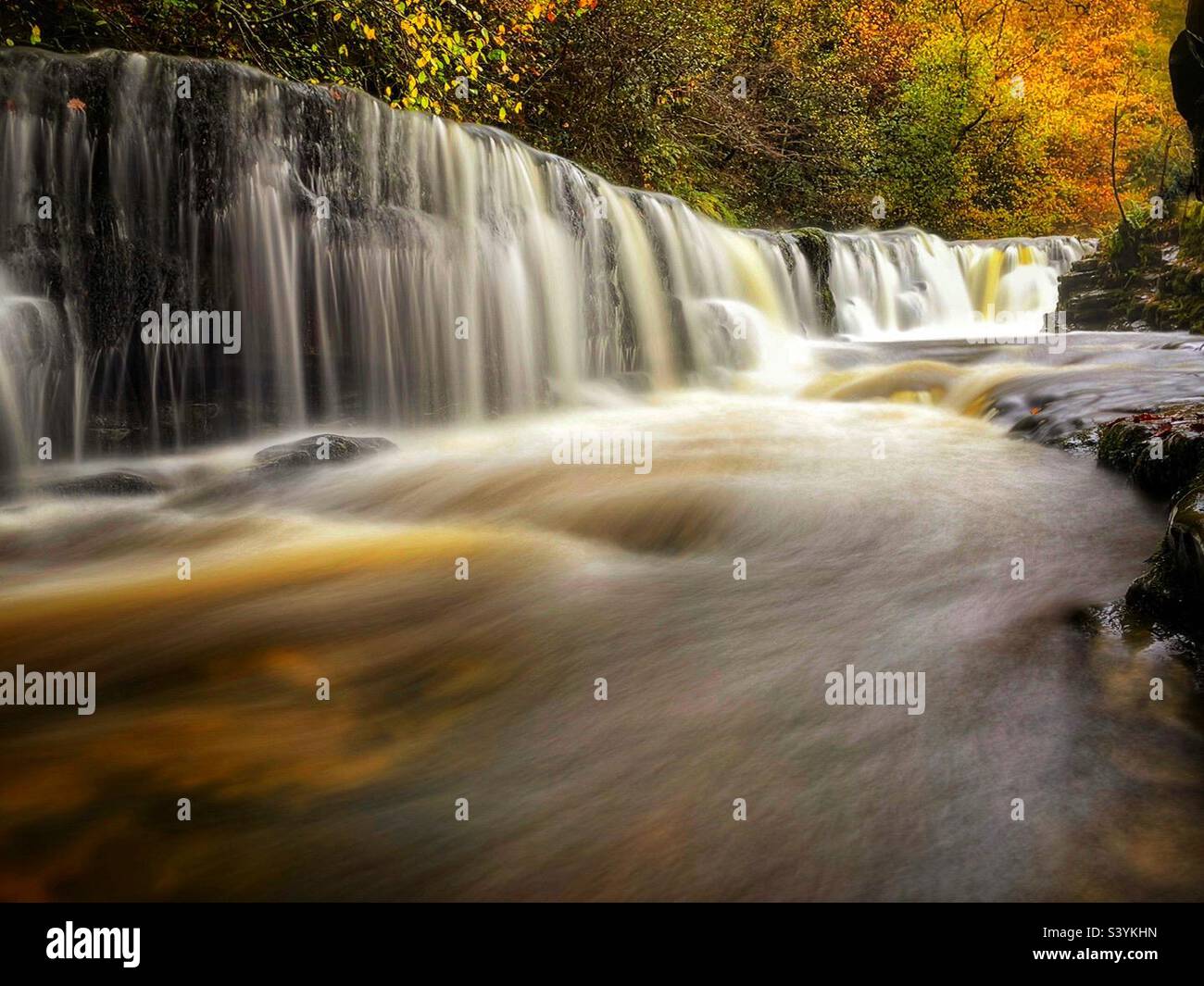 Upper Scwd Pannwr waterfall after heavy rain. Ystradfellte, Brecon ...