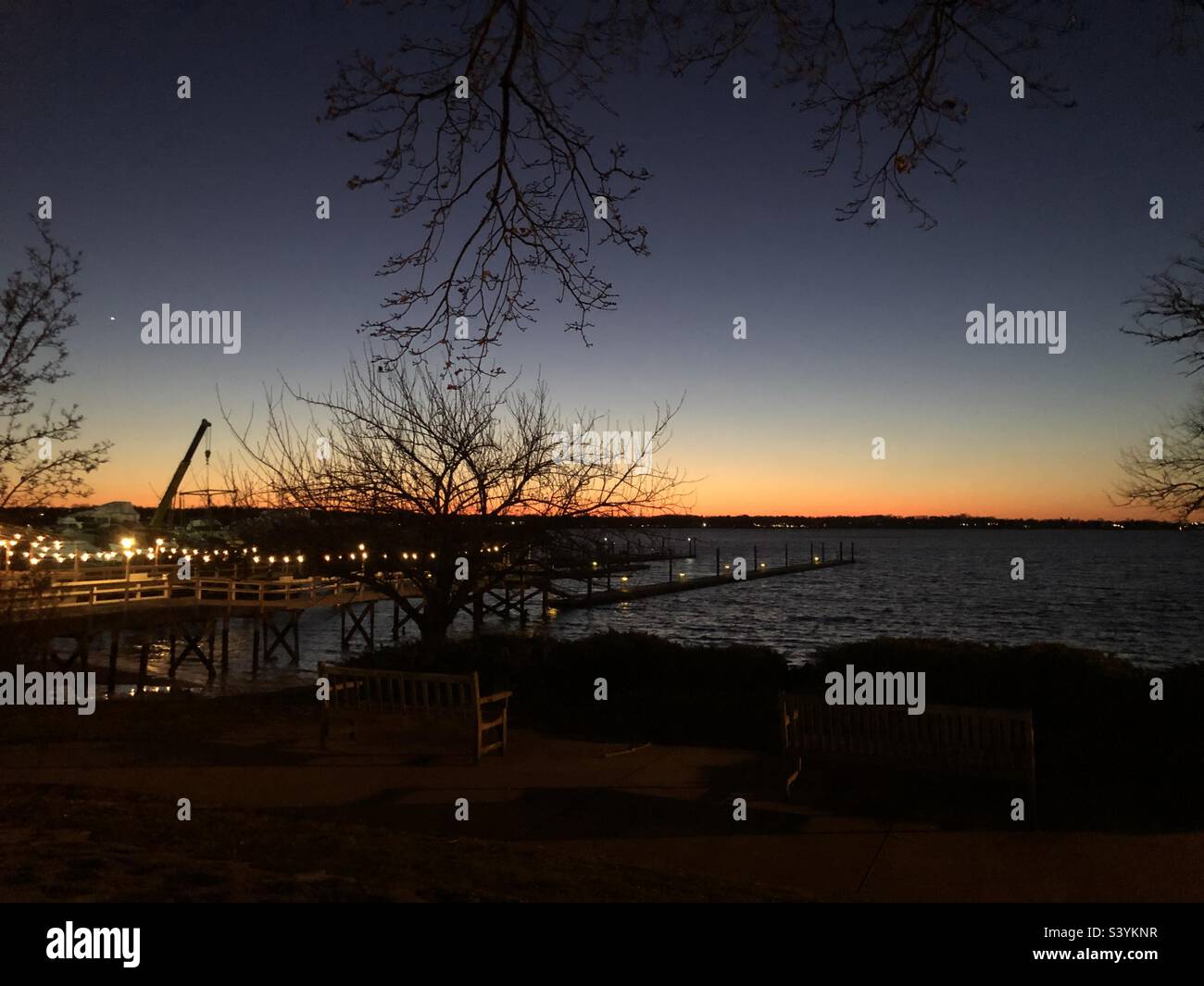 At dusk, the ocean view of the horizon Stock Photo - Alamy