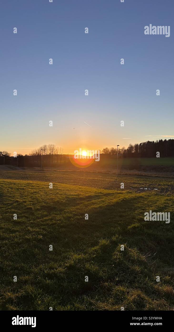 Day clear sunshine hi-res stock photography and images - Alamy