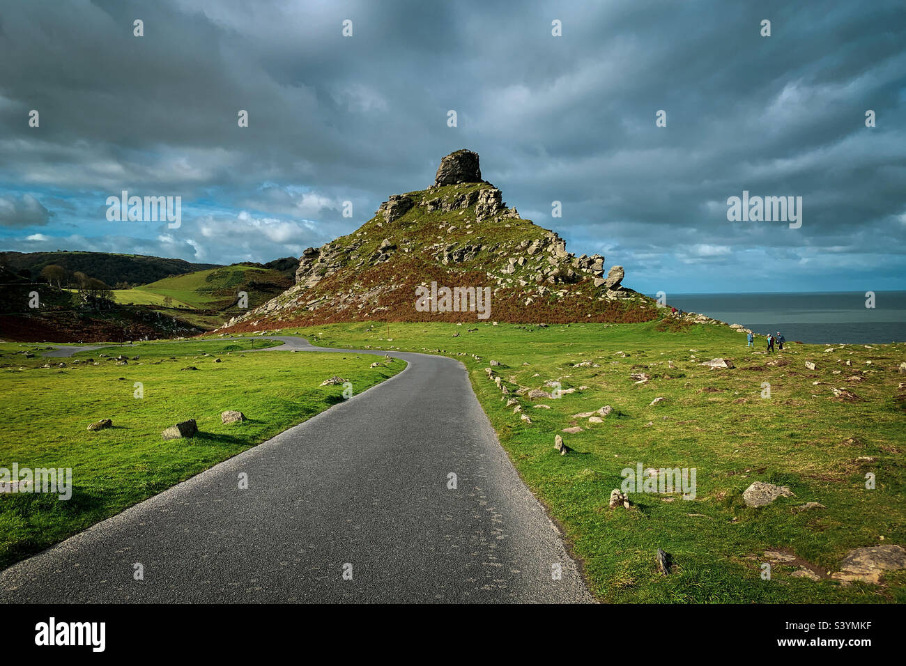 Autumn sunshine on picturesque Valley of Rocks in North Devon Stock ...